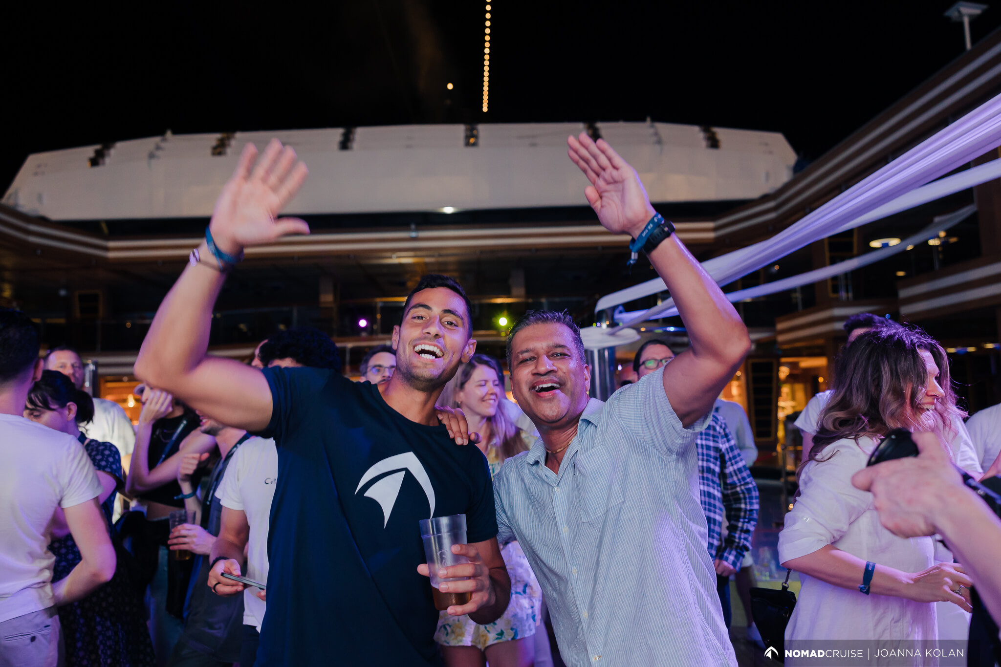 FAREWELL DRINKS - Nomadbase